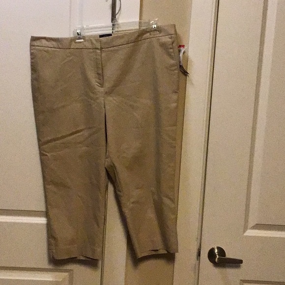 attention | Pants & Jumpsuits | Ladies Tan Capris | Poshmark